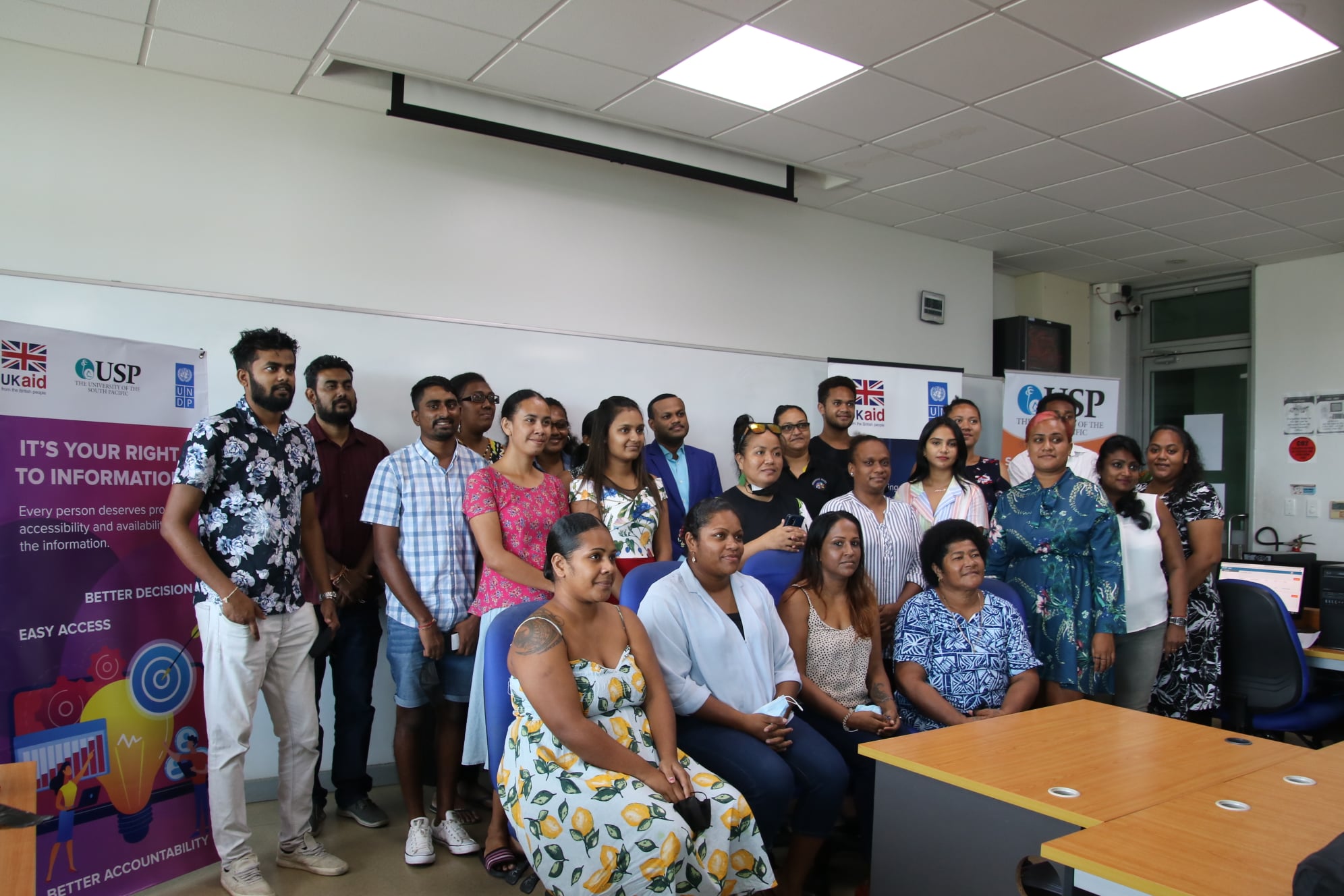 Women and young entrepreneurs talk 'right to information' - Pacific Makete